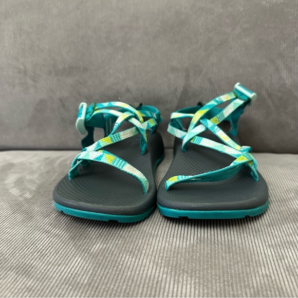 Chaco | Shoes | Chaco Girls Z Cloud X Sports Sandals Blue Geometric ...